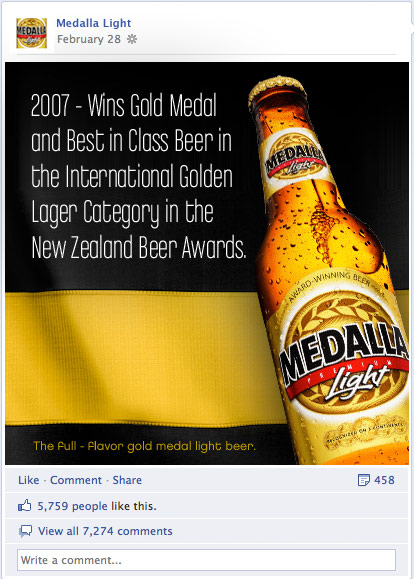 Gold Design | Medalla Light